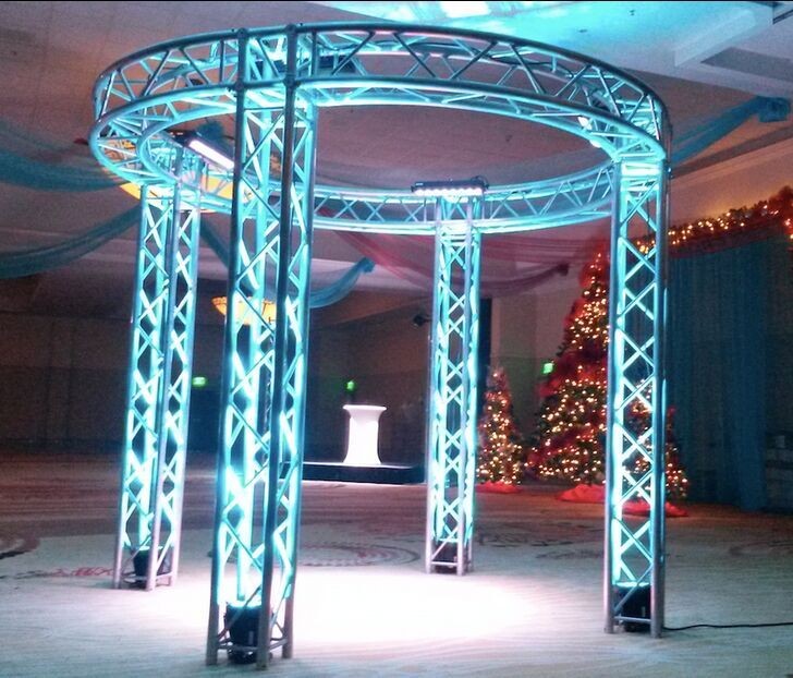 Faccia festa l'ARCO della capriata di illuminazione di DI Aluminum ...